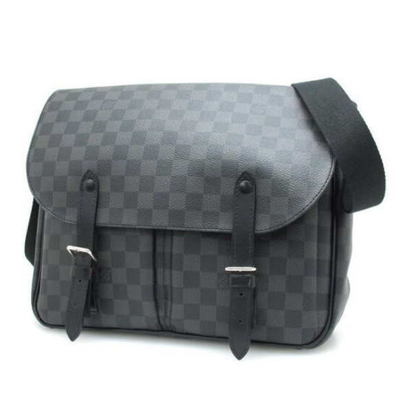 Louis Vuitton | Bags | Louis Vuitton Graphite Black Christopher ...